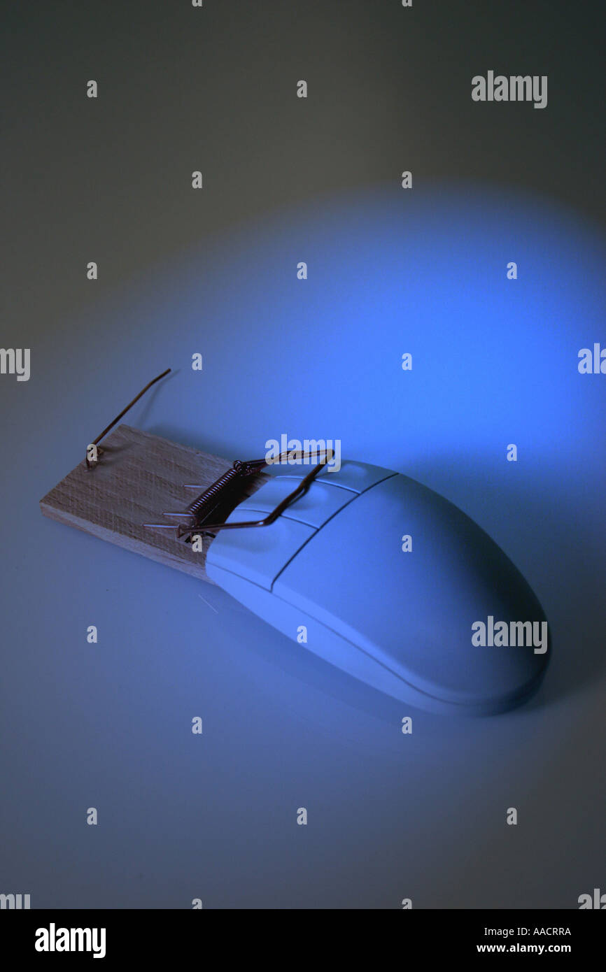 Computer mouse with mousetrap Stock Photo - Alamy
