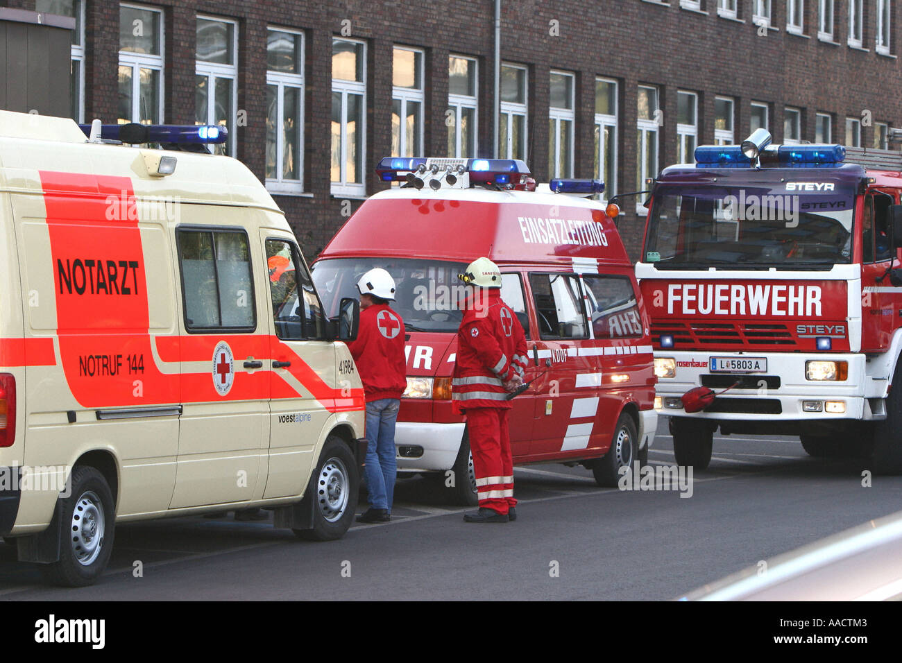 Ambulance alarm system hi-res stock photography and images - Alamy