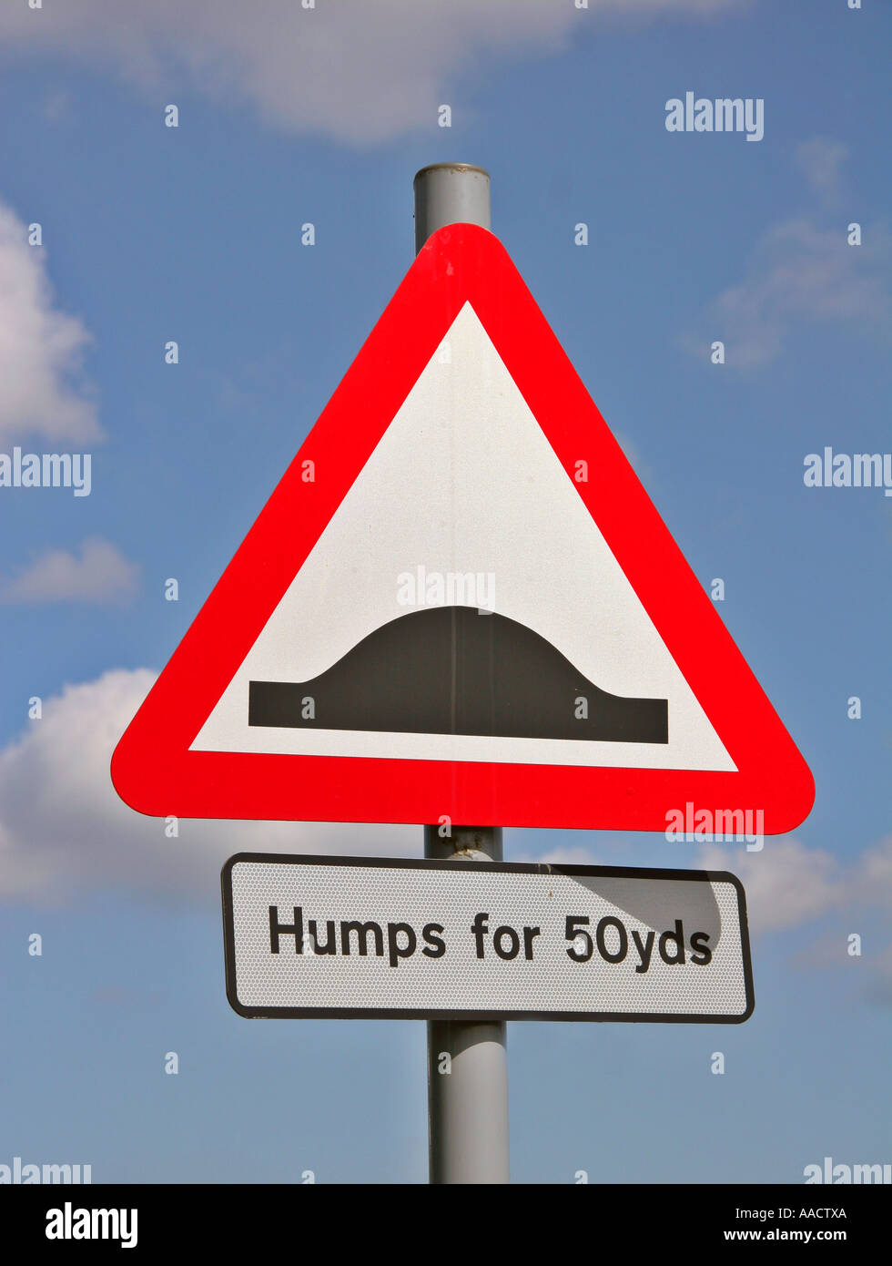Traffic humps sign hi-res stock photography and images - Alamy