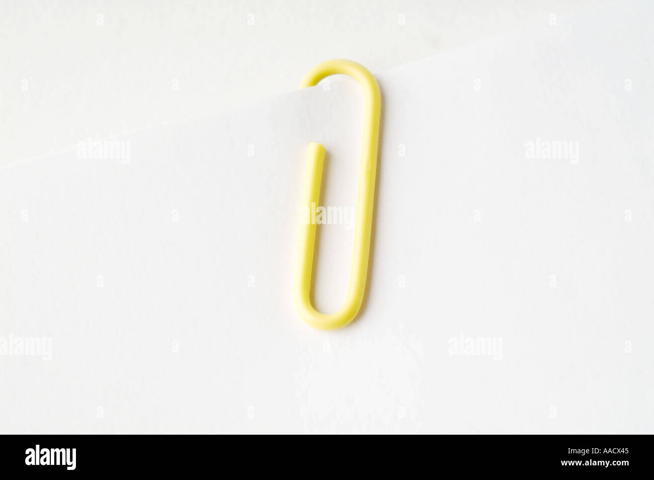 Paperclip office stationary metal twisted organise bureaucracy paper ...