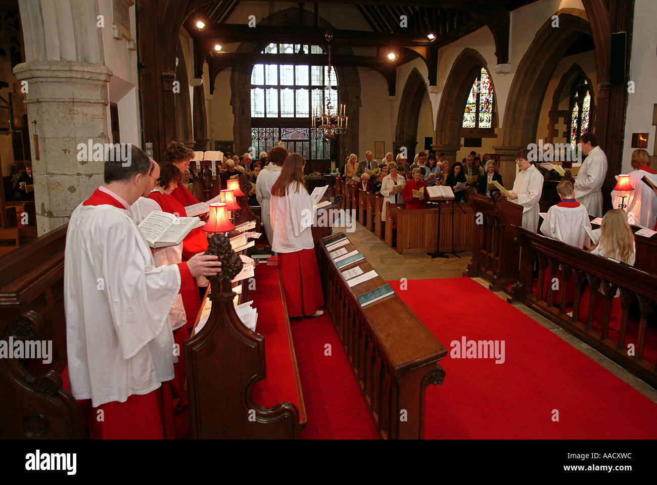 Easter congregation church uk hi-res stock photography and images - Alamy