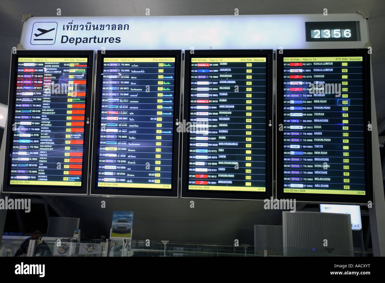 Bangkok international airport sign board hi-res stock photography and ...