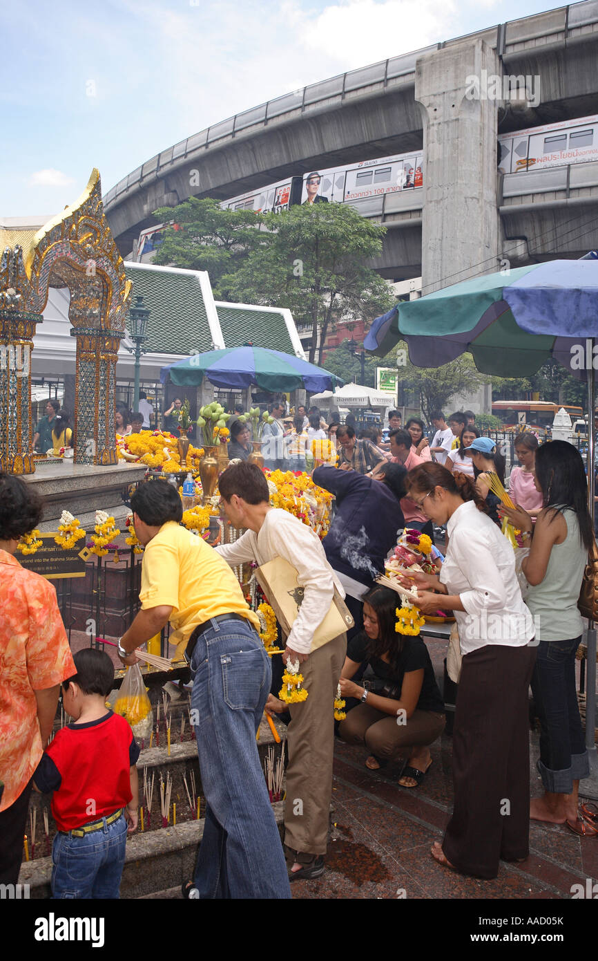 Erewan Shrine Bangkok Thailand Stock Photo - Alamy