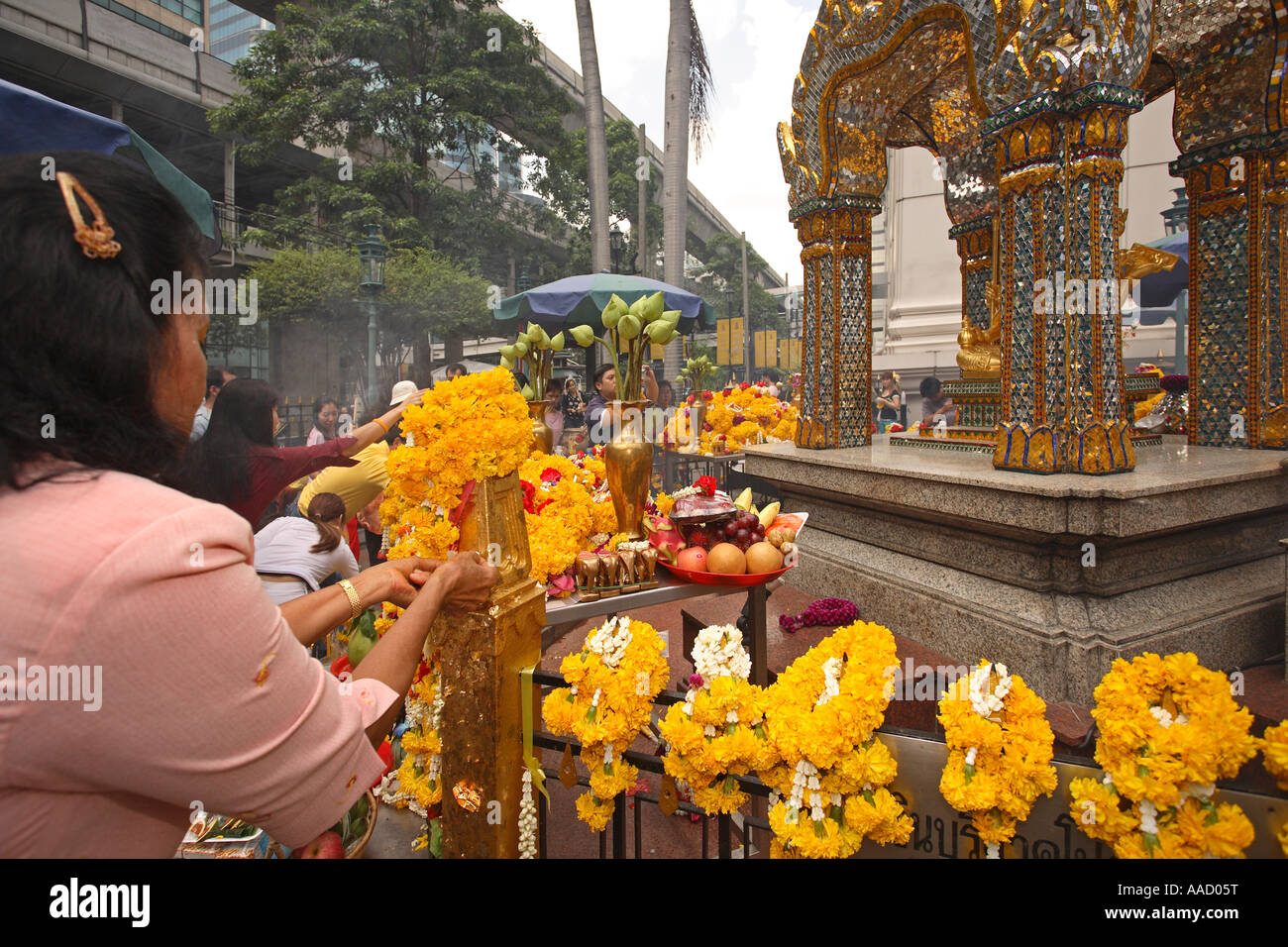 Erewan shrine hi-res stock photography and images - Alamy