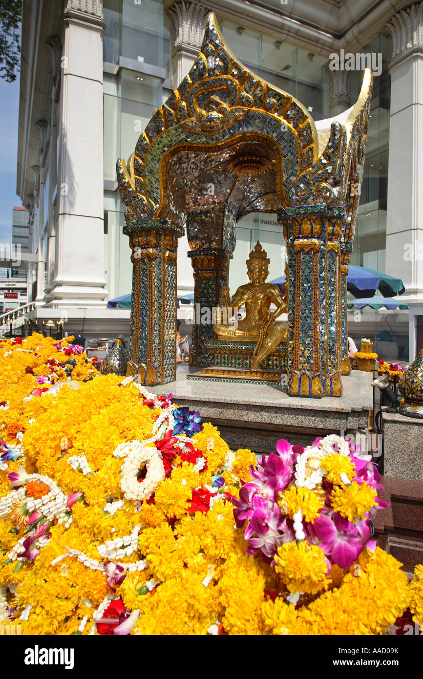 Erewan shrine hi-res stock photography and images - Alamy
