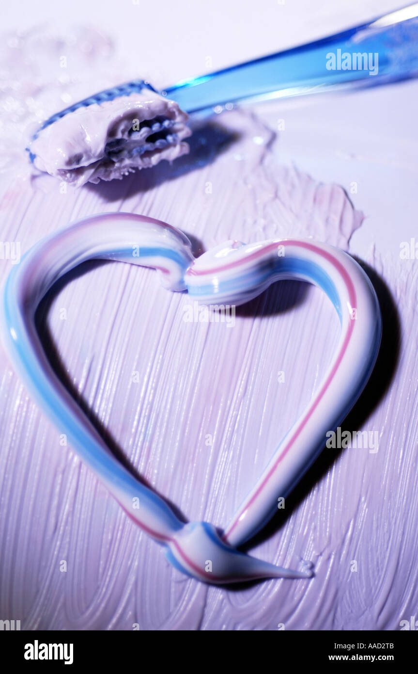 heart made of toothpaste Stock Photo - Alamy