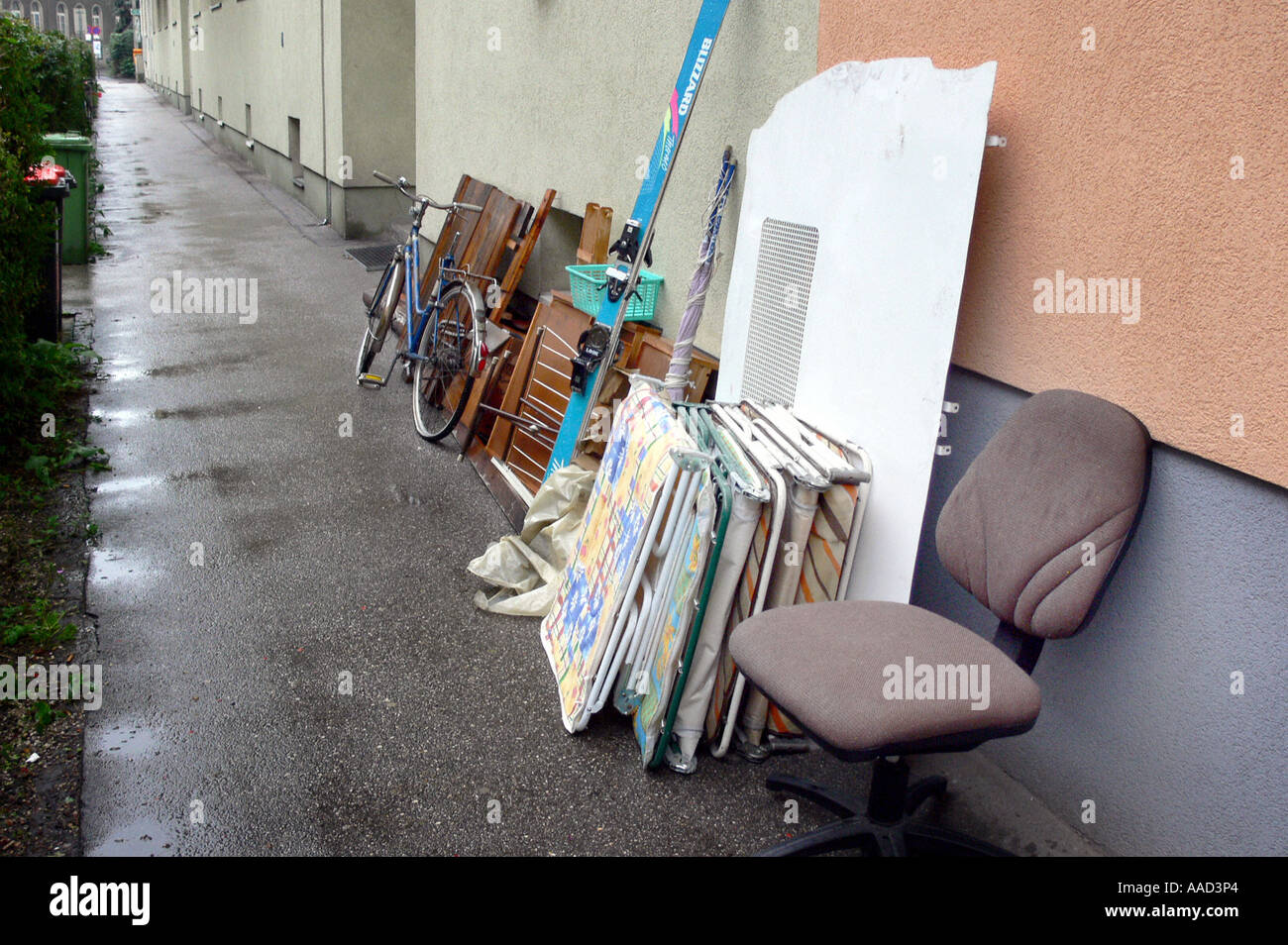 Bulk waste collection service hi-res stock photography and images - Alamy