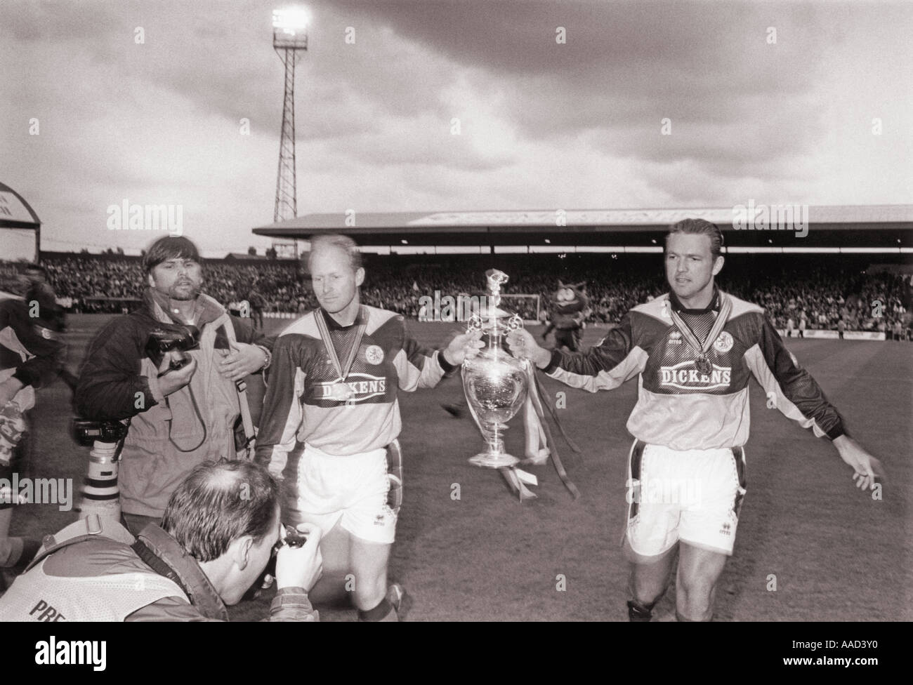 1994 eruption hi-res stock photography and images - Alamy