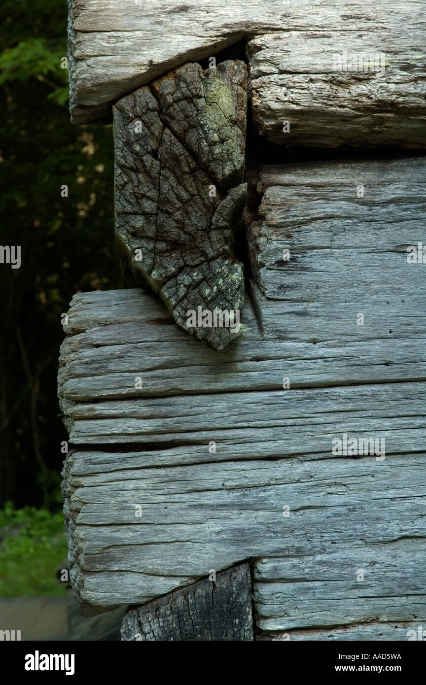 Notched Logs Log Cabin Great Smoky Mtns NP TN Stock Photo - Alamy