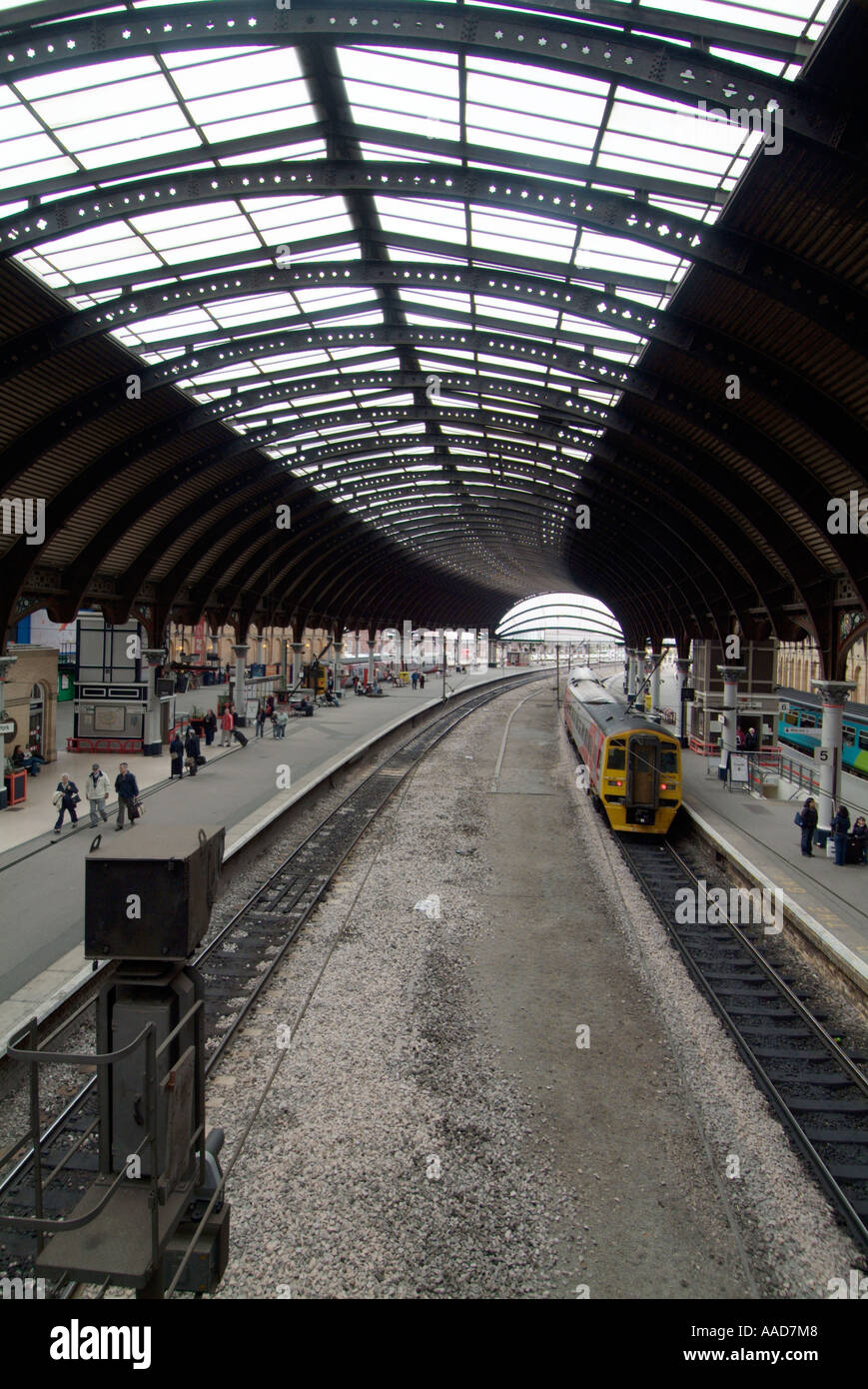 york railway station Stock Photo - Alamy
