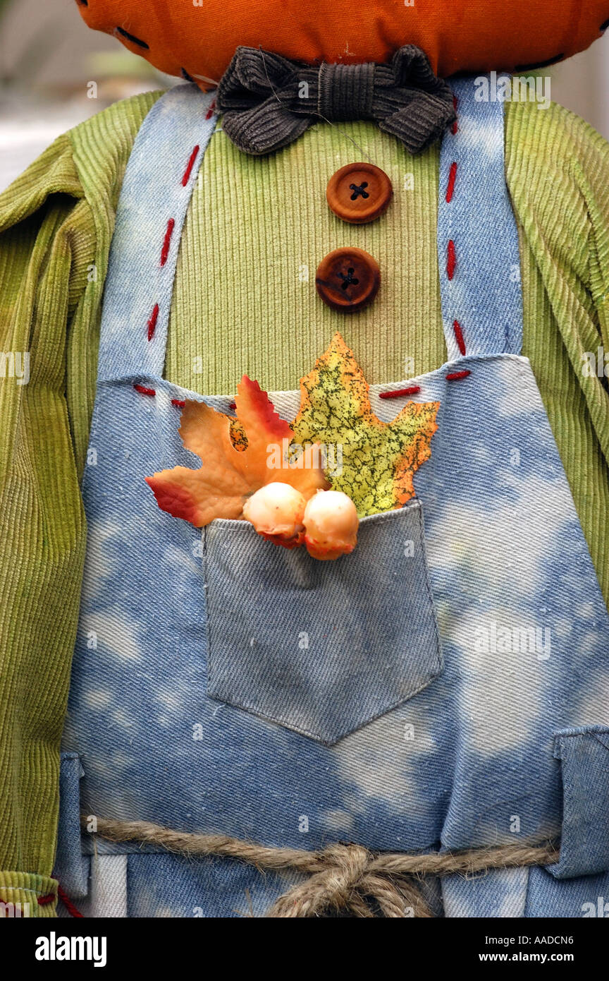 Halloween decorations scarecrow Stock Photo - Alamy