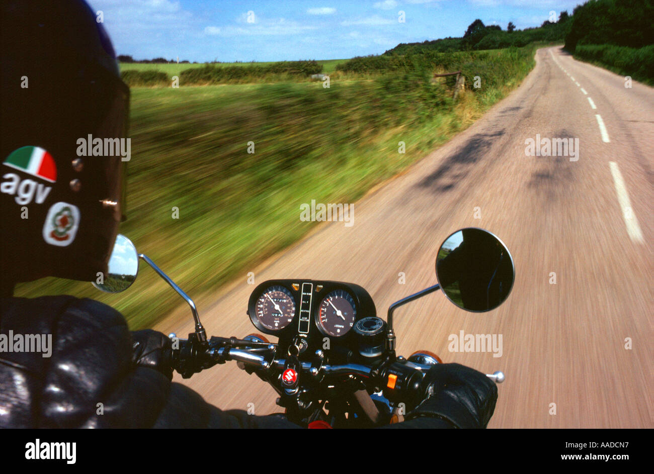 motor,cycle,motorbike,rider,motorcycle,pillion,view,passenger,looking ...