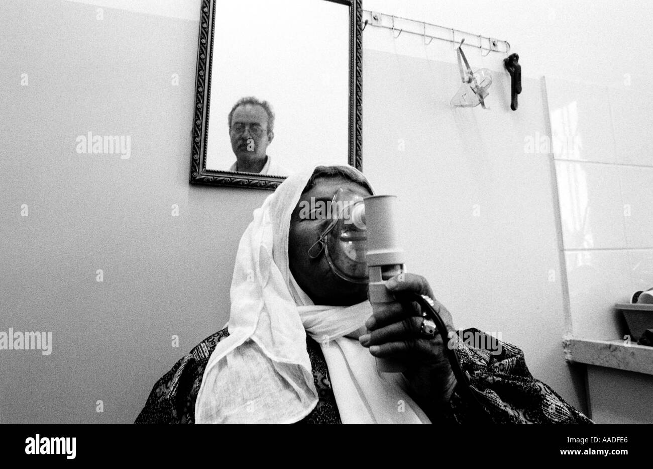 Female arab doctor in Black and White Stock Photos & Images - Alamy