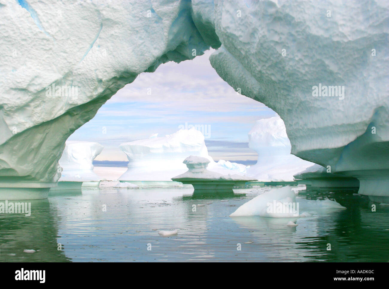 Spectacular blue color and shape makes Antarctica's icebergs ...