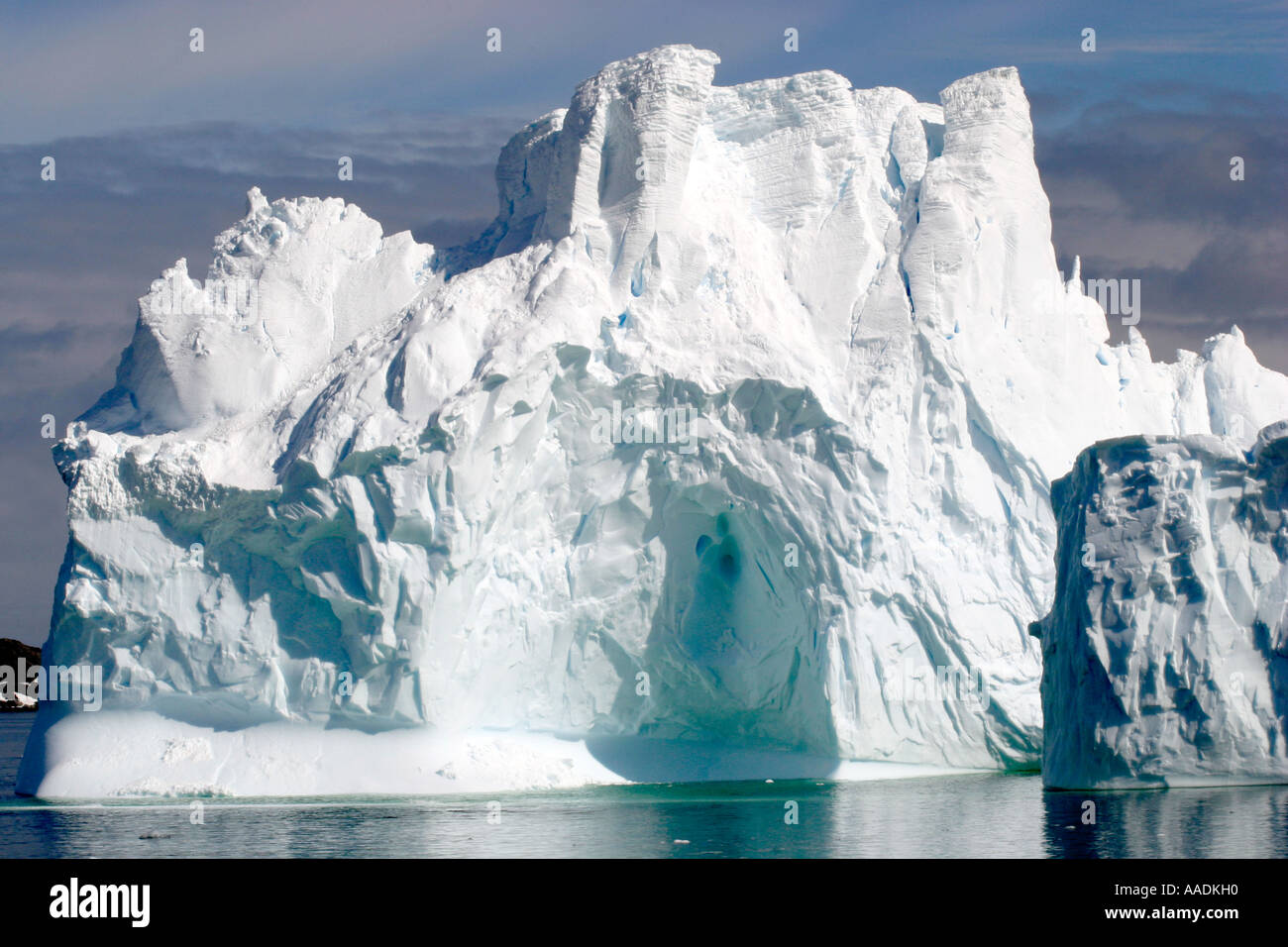 Spectacular colours, reflections and shapes make Antarctica's icebergs ...