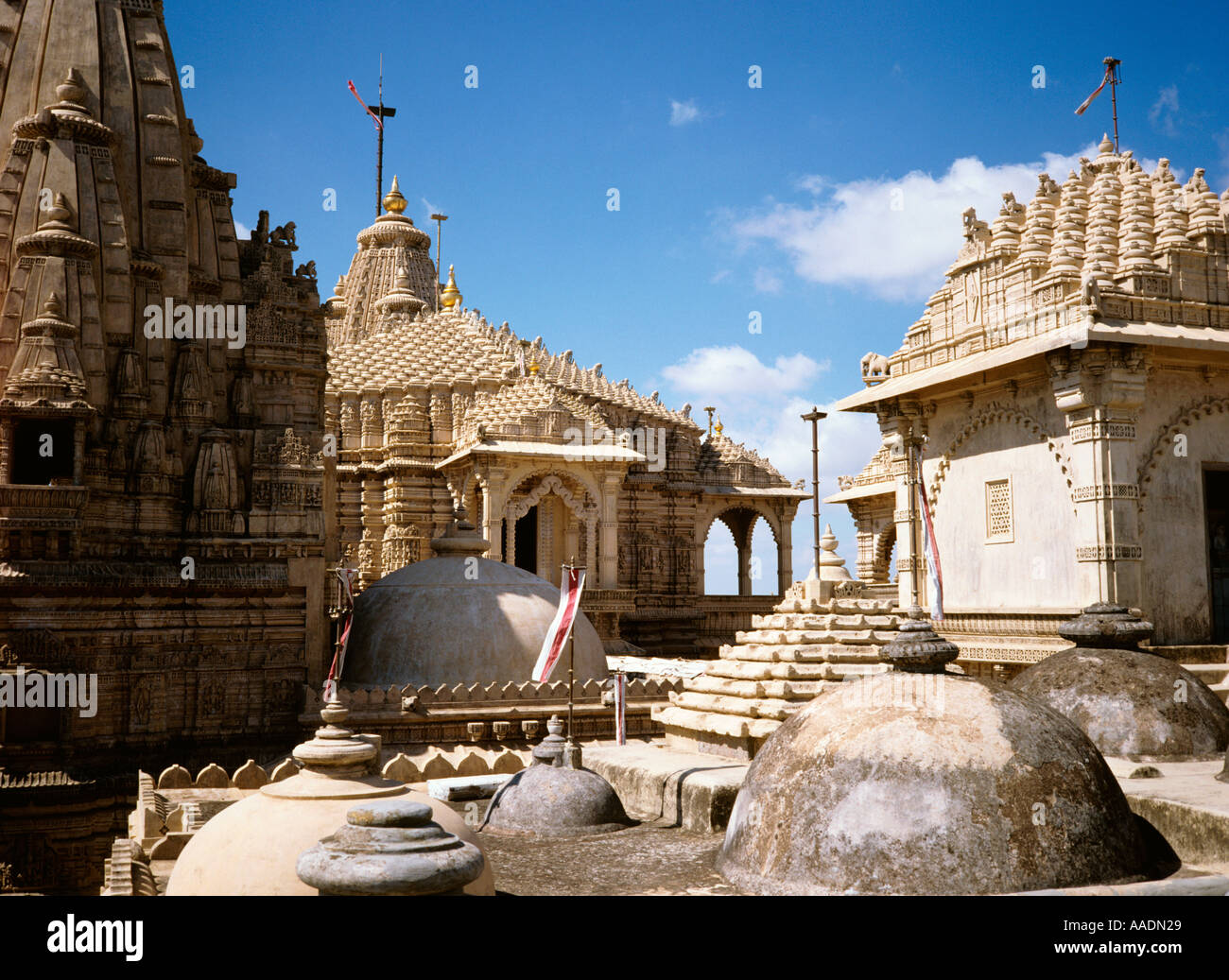 Palitana temples hi-res stock photography and images - Alamy