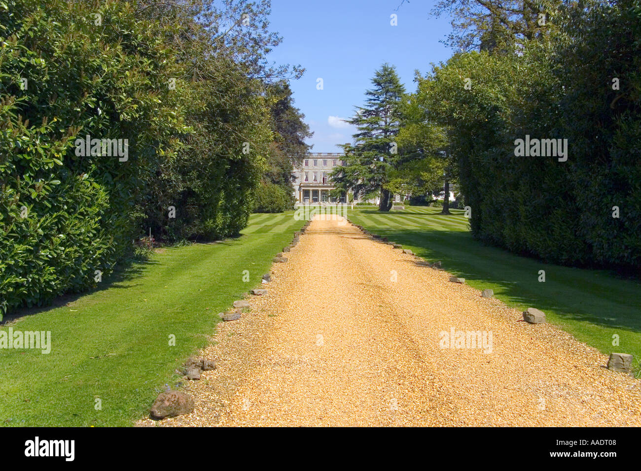 UMBERSLADE HALL england midlands warwickshire footpath through farmland ...