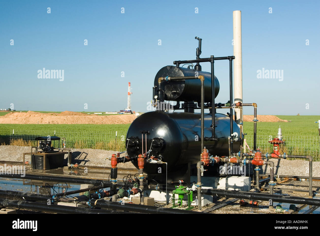 oil processing equipment and drilling derrick in the Texas Panhandle ...