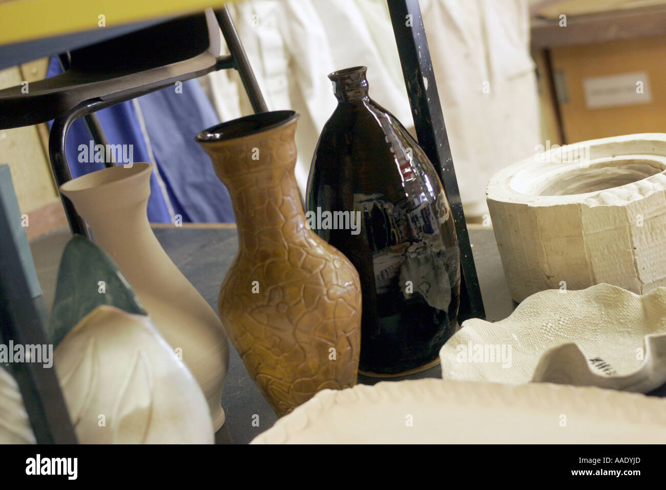 Students form hi-res stock photography and images - Alamy