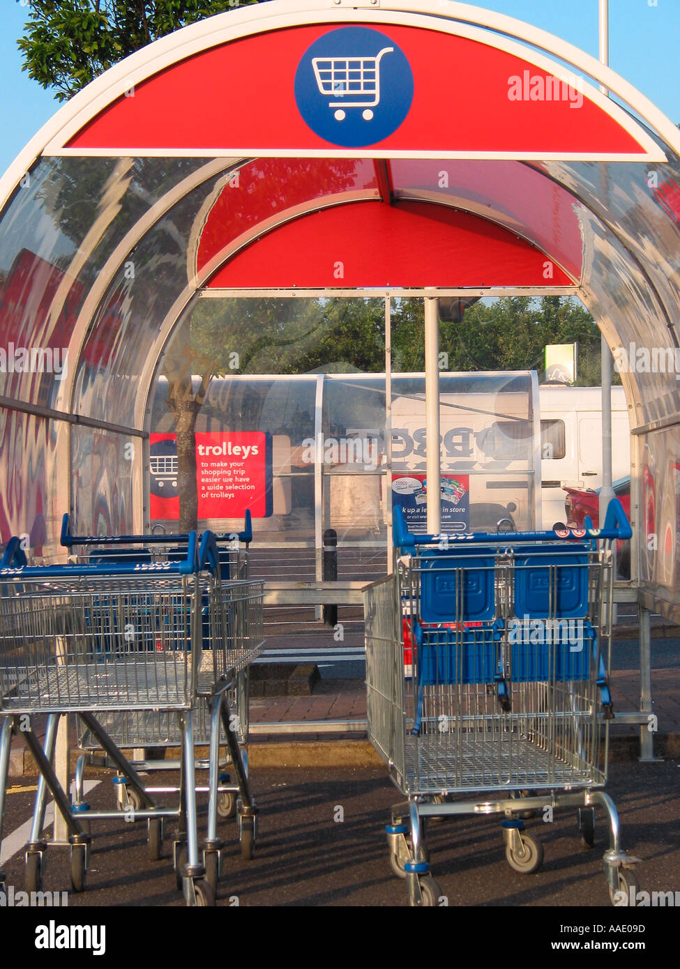 Car park trolley bay hi-res stock photography and images - Alamy