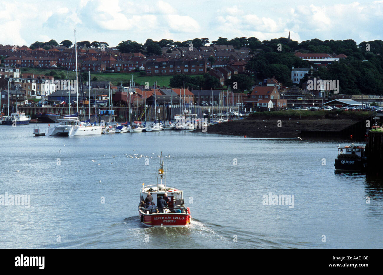 Whitby ships hi-res stock photography and images - Alamy