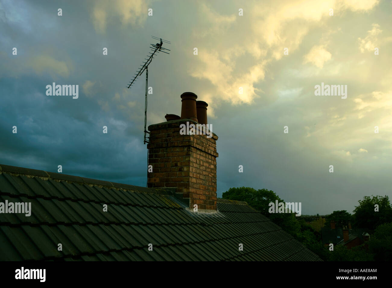 Chimneypots hi-res stock photography and images - Alamy