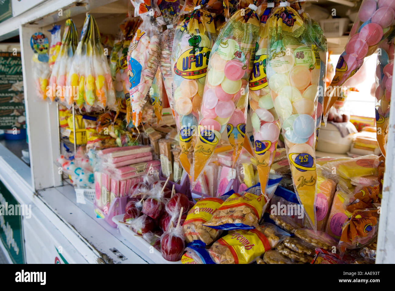 Candyfloss Stall High Resolution Stock Photography and Images - Alamy