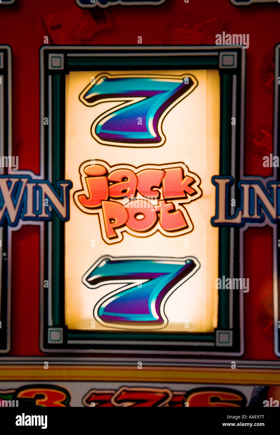 A jack pot win line on a slot machine Stock Photo - Alamy