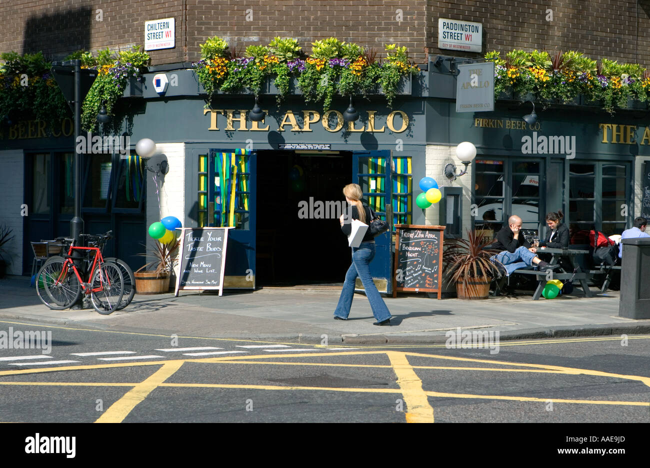 The Apollo Public House, Paddington Street, Marylebone, London W1 Stock ...