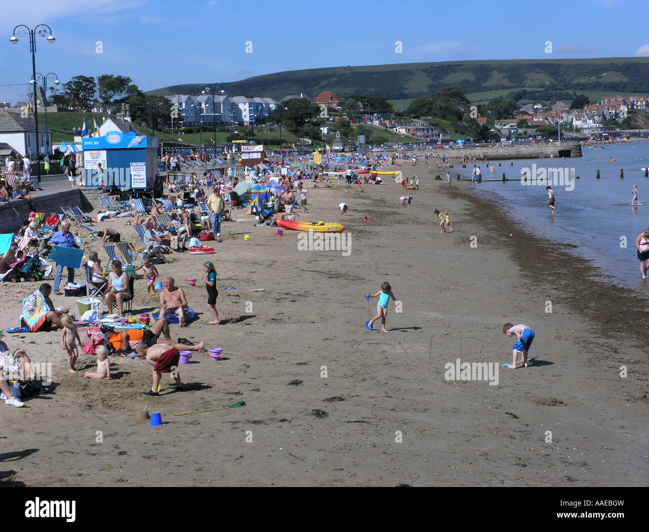 swanage sandy beach dorset seaside town england uk gb Stock Photo - Alamy