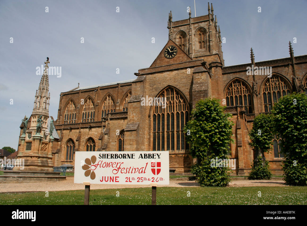 sherbourne abbey flower festival dorset england uk gb Stock Photo - Alamy