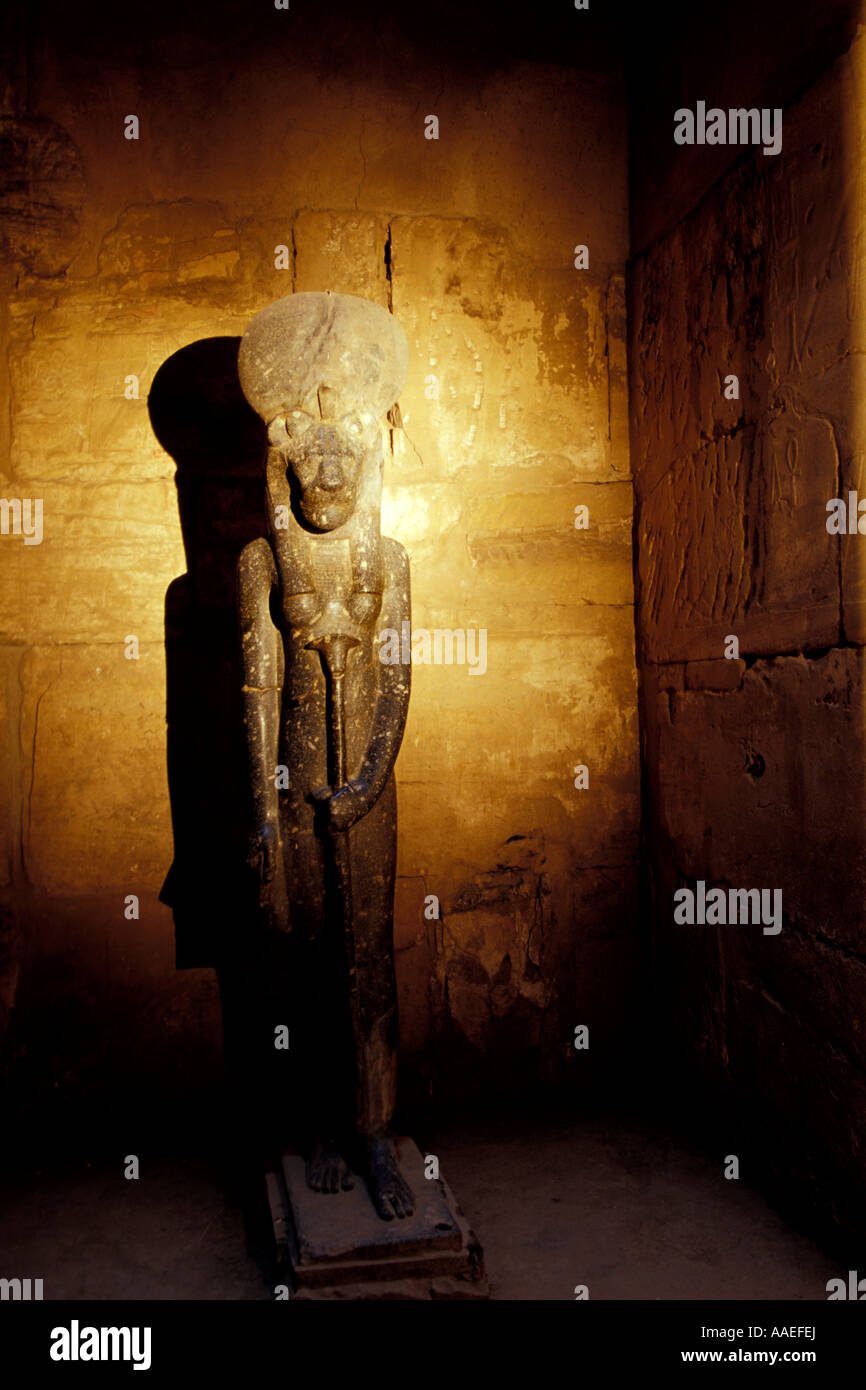 Statue of the Lion Goddess Sekhmet, Temple of Hathor, Dandara, Egypt Stock Photo - Alamy