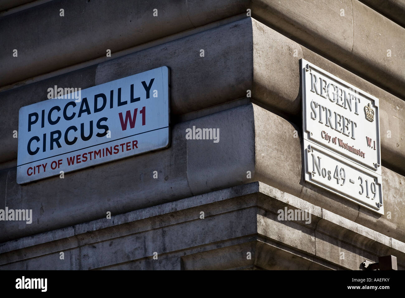 Piccadilly Circus and Regent Street road signs Stock Photo - Alamy