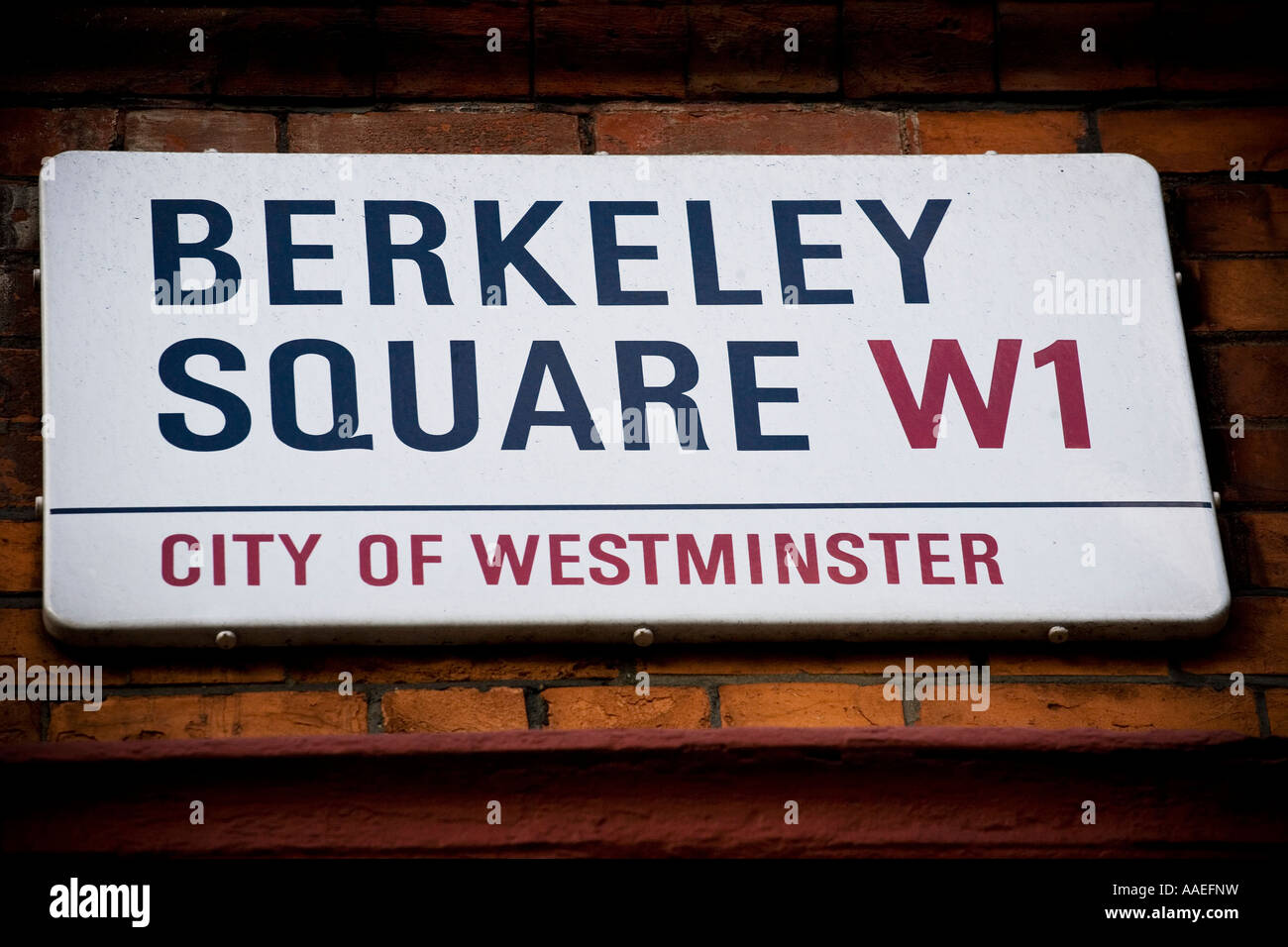 Berkeley Square road sign Mayfair Stock Photo - Alamy