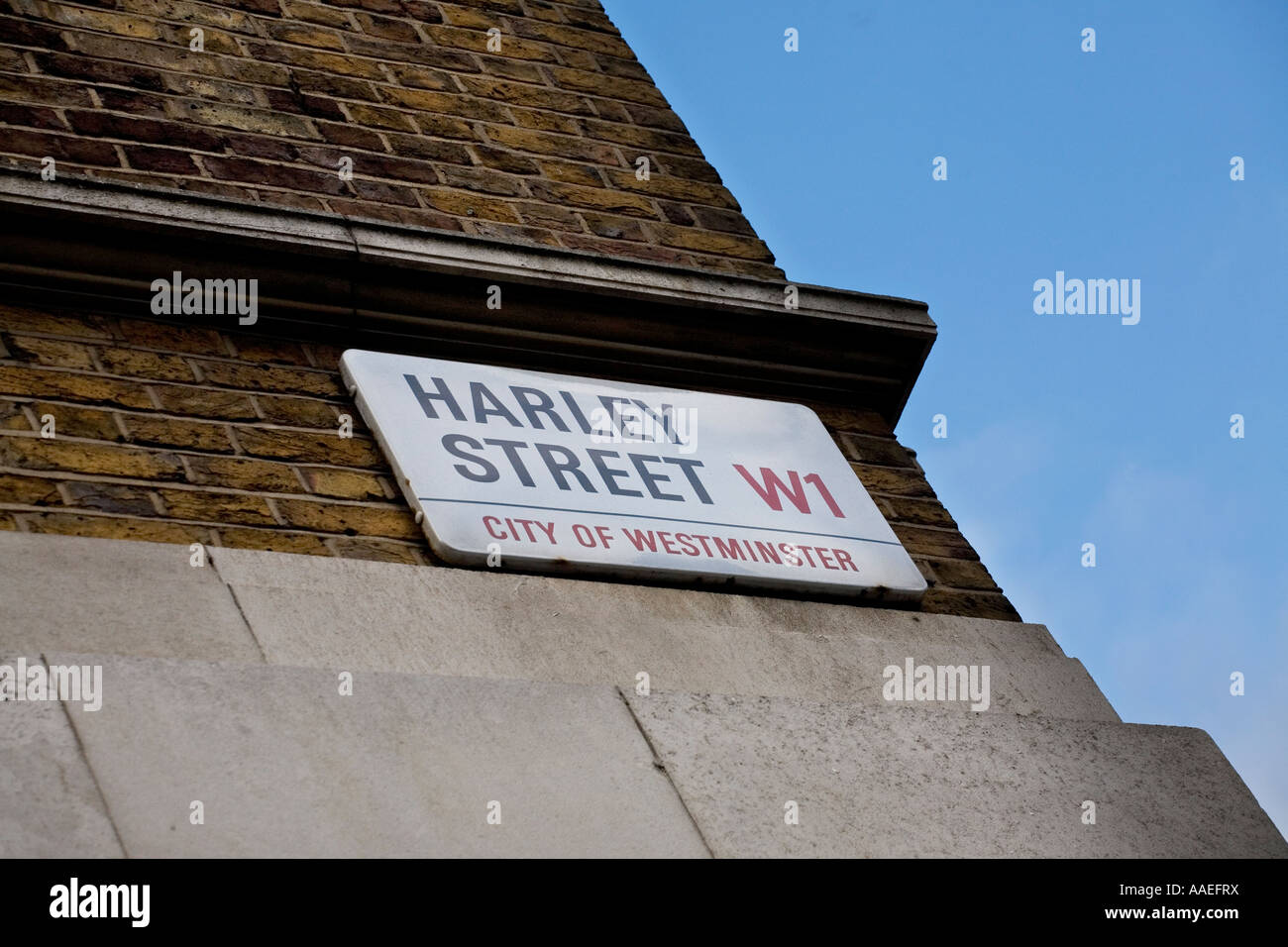 Harley Street road sign Harley Street is reknowned for its private ...