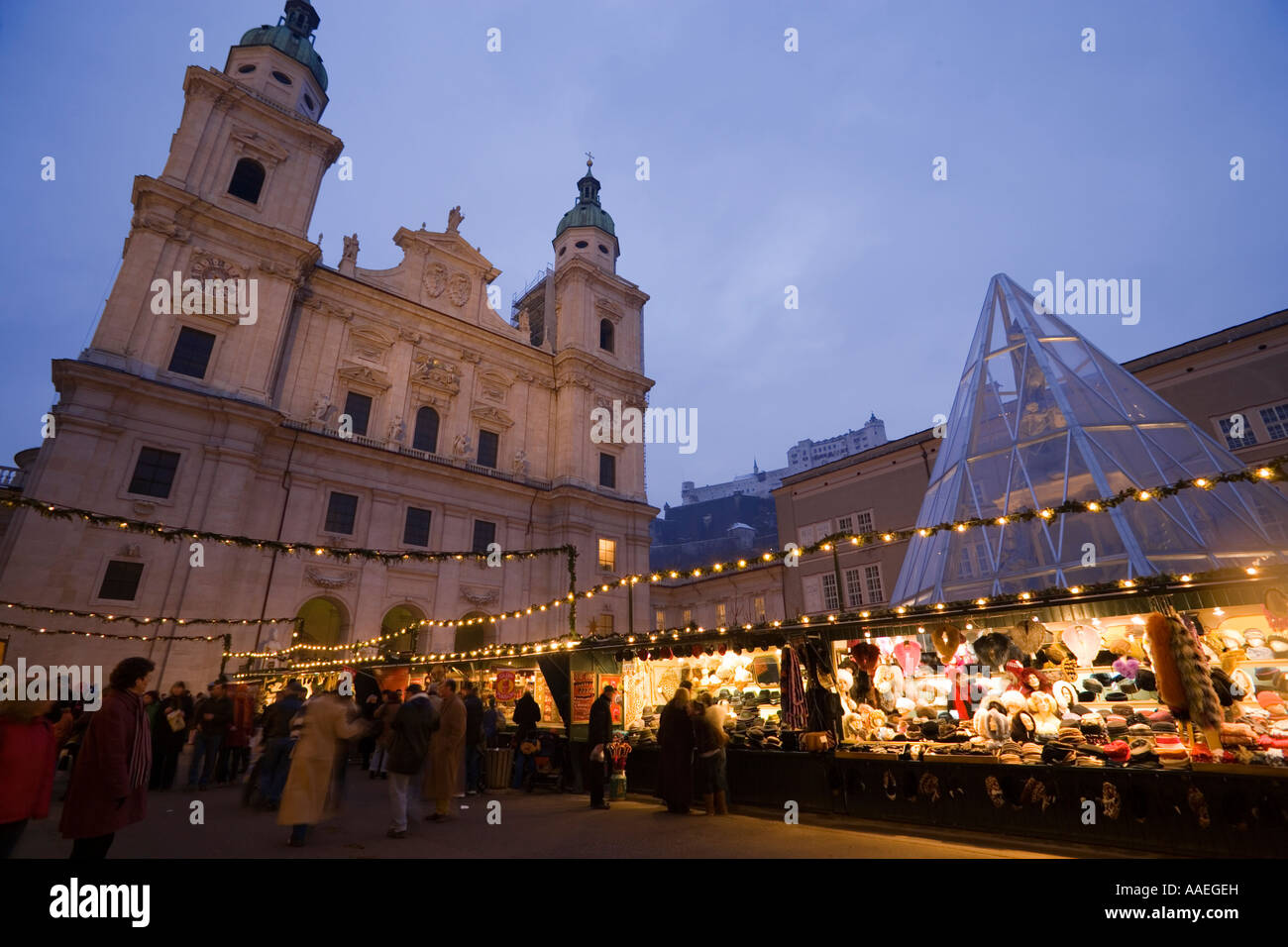Christmas market at Cathedral Square near Salzburg Cathedral in the ...