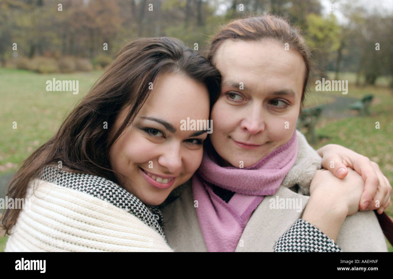 Portrait of mother and daughter smiling Stock Photo - Alamy Portrait of mother and daughter smiling Stock Photo - Alamy