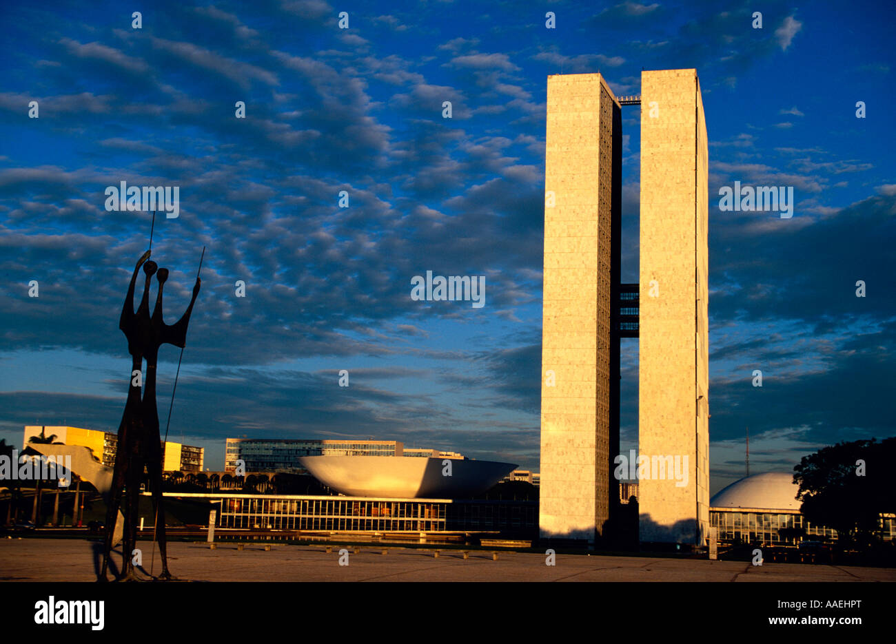 The Warriors Sculpture by Artist Giorgi in front of the National ...