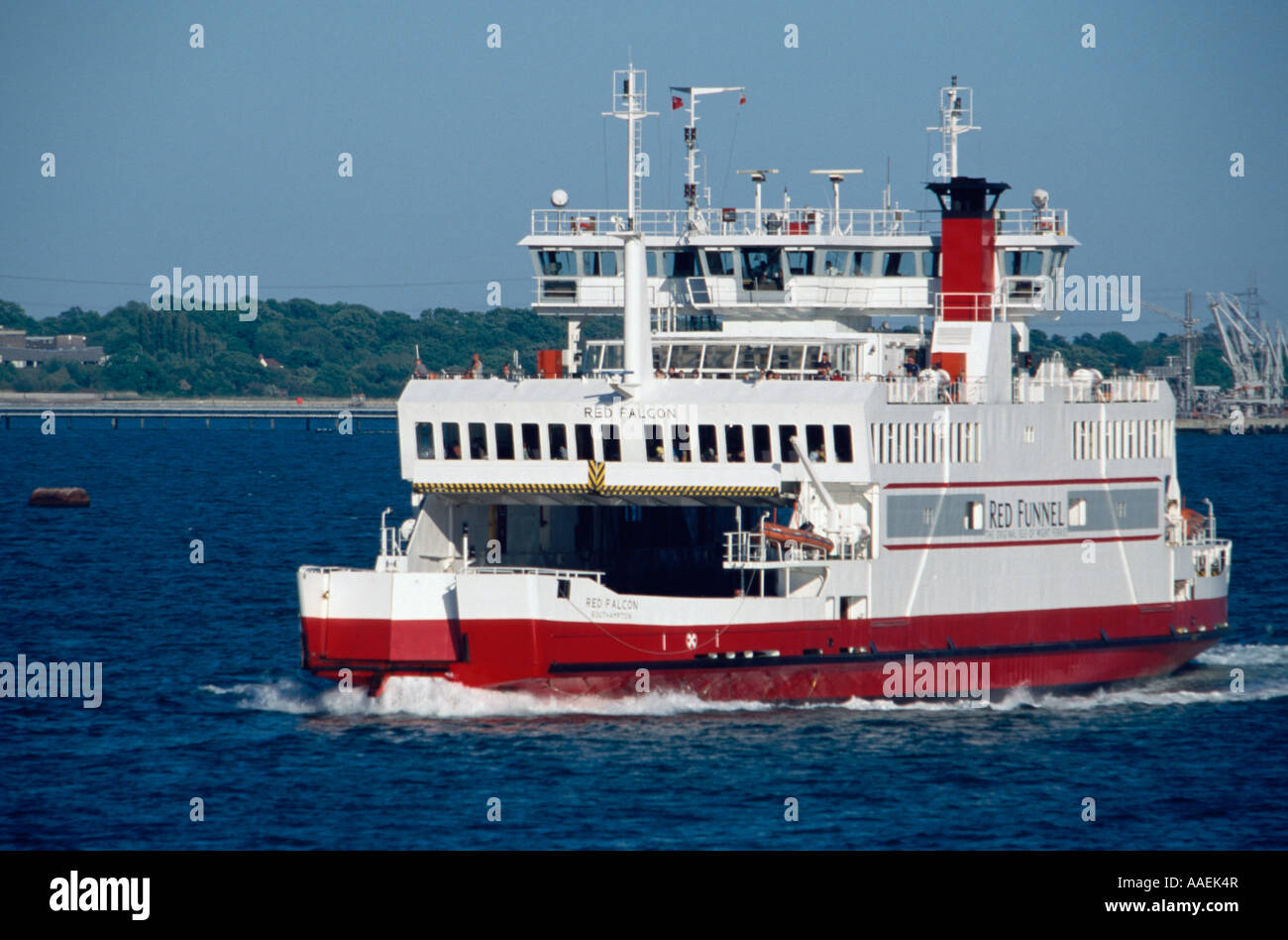 Ferry crossing the solent hi-res stock photography and images - Alamy