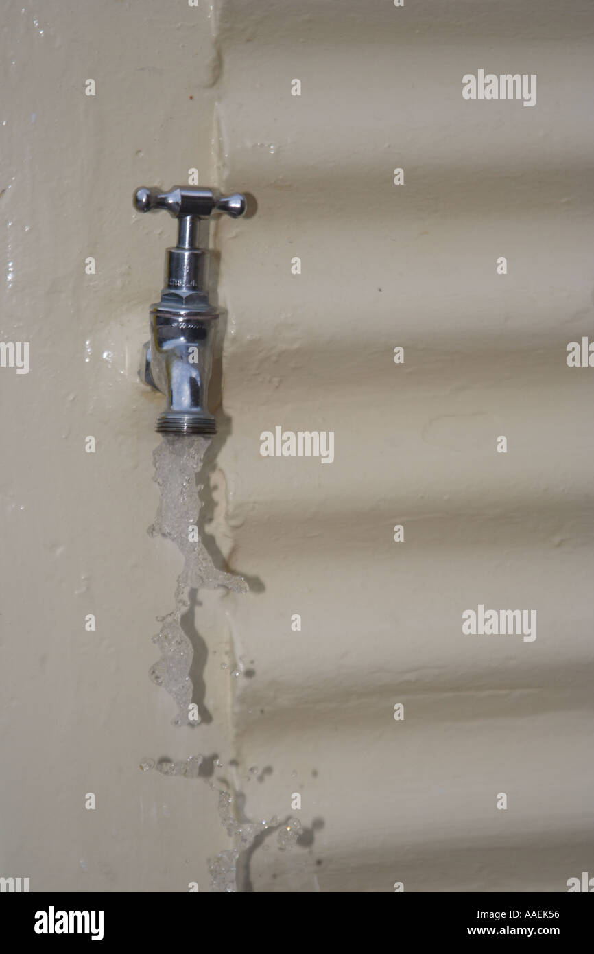 Corrugated plastic water tank tap hi-res stock photography and images ...