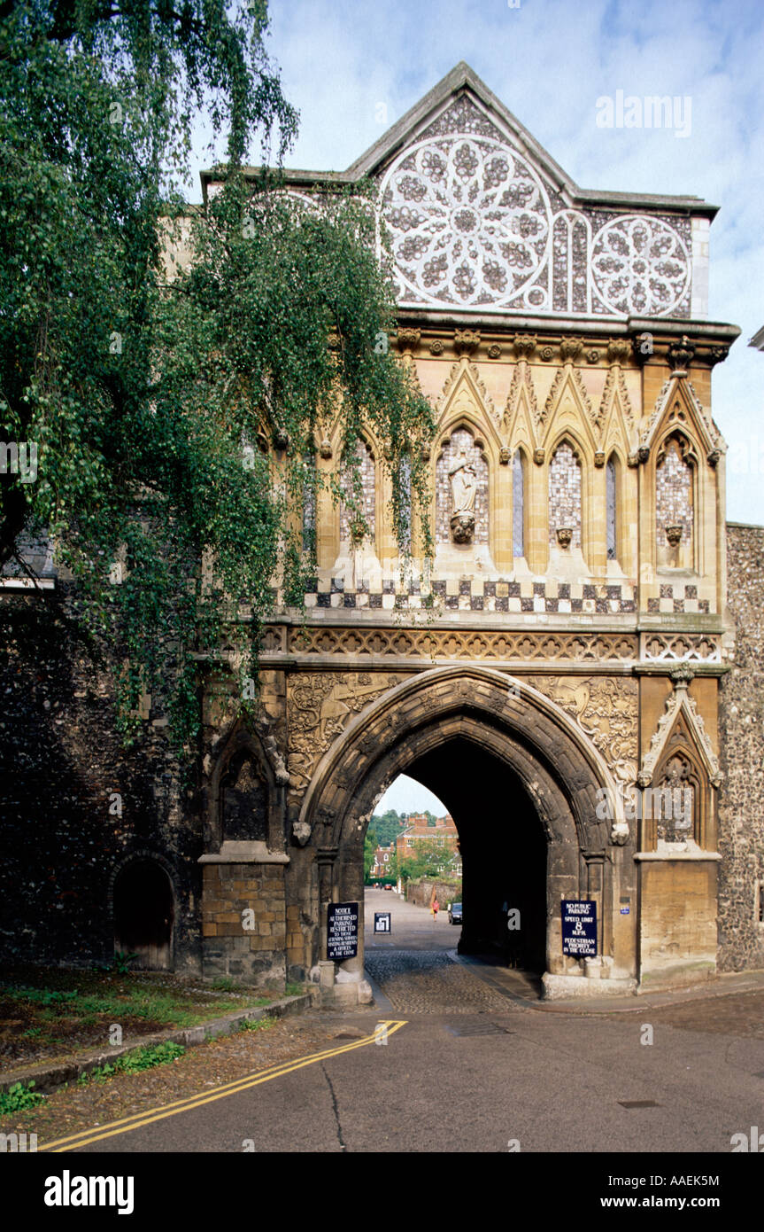 Norwich gates hi-res stock photography and images - Alamy