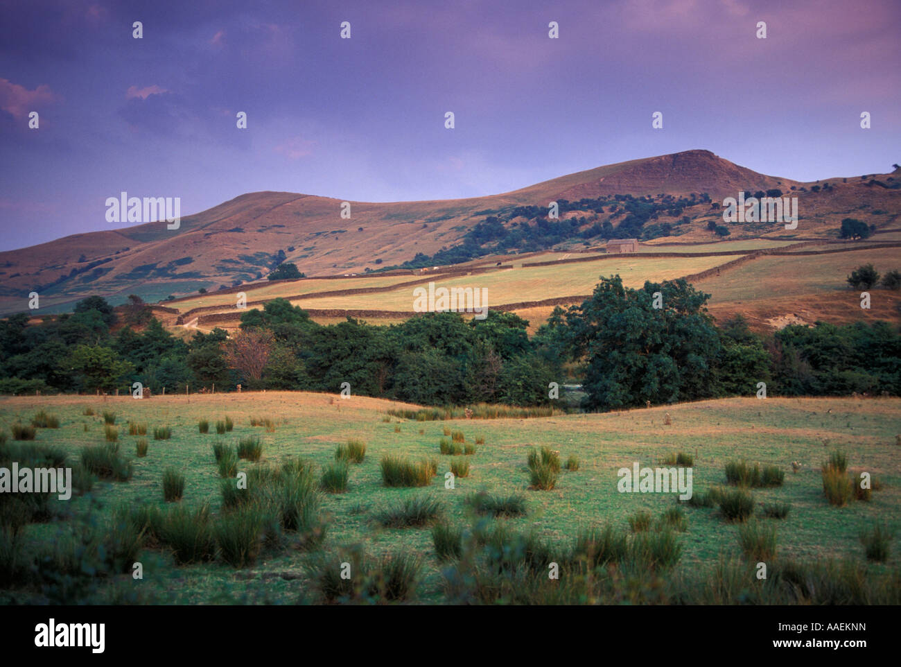 Peak district nationalpark großbritannien hi-res stock photography and ...