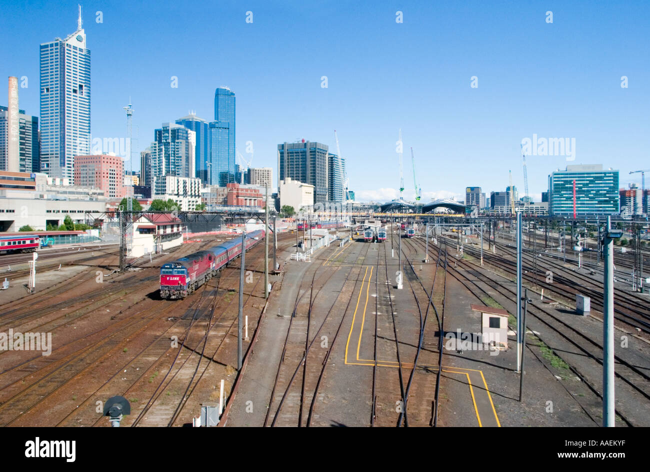 Melbourne train station skyline and buildings Stock Photo - Alamy