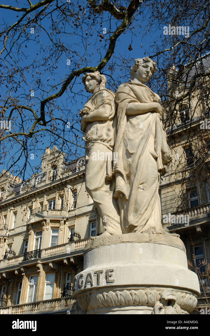 Cambridge gate nw1 hi-res stock photography and images - Alamy