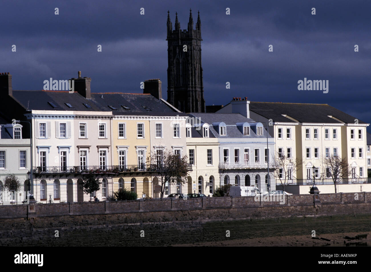 Barnstaple church hi-res stock photography and images - Alamy