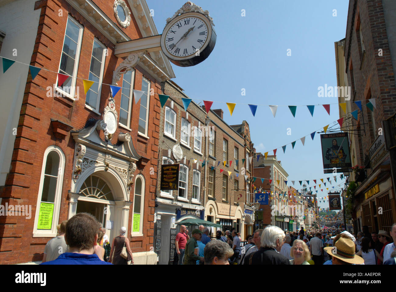 Crowds of people in Rochester High Street celebrating the Dickens ...