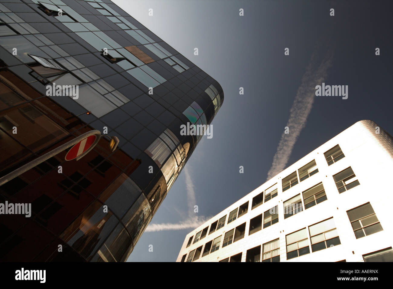 Daily express newspaper 1930s hi-res stock photography and images - Alamy