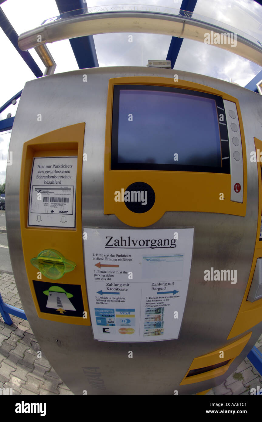 parking payment machine Stock Photo - Alamy