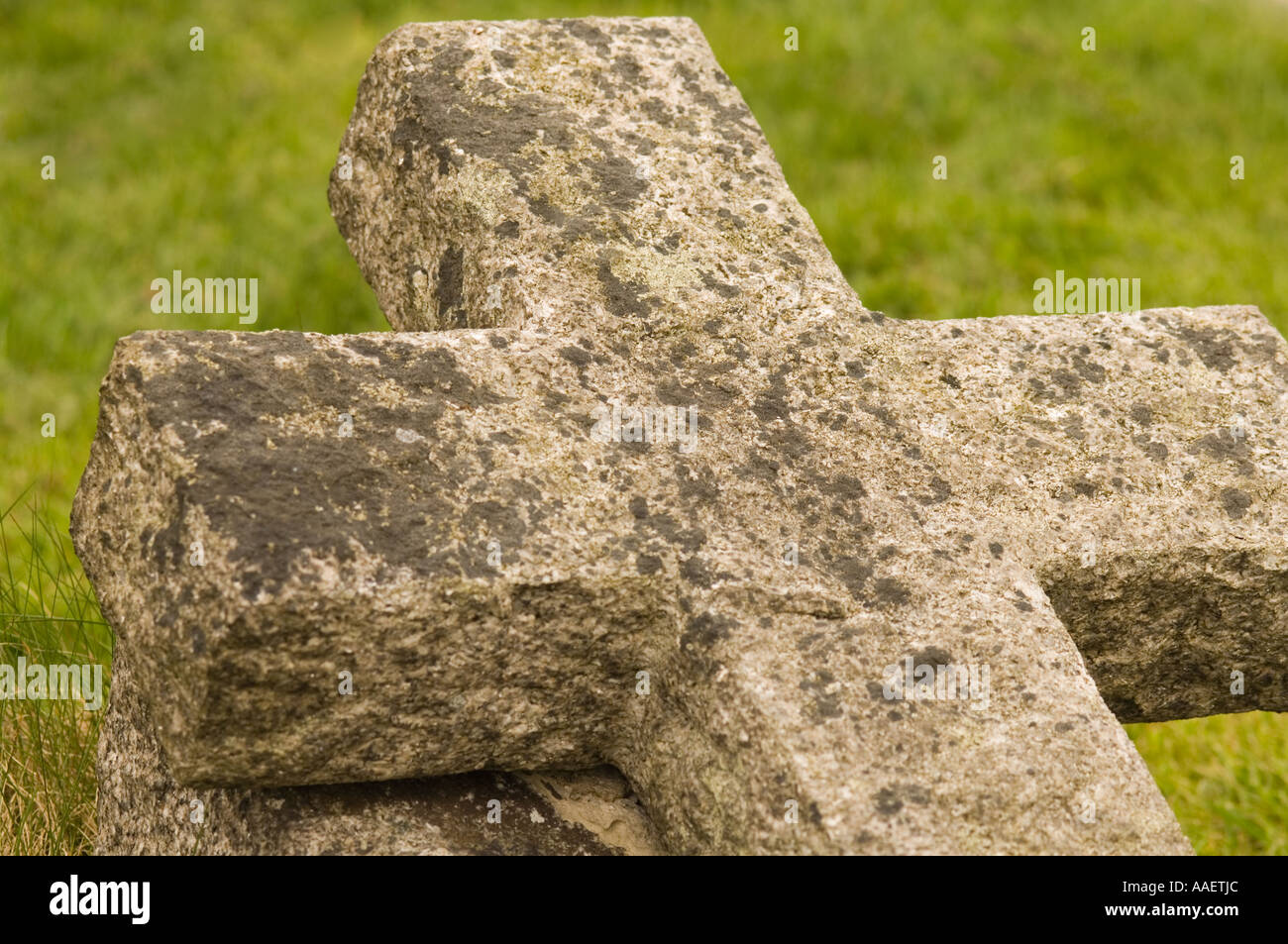 Graveyard yorkshire dales cross hi-res stock photography and images - Alamy