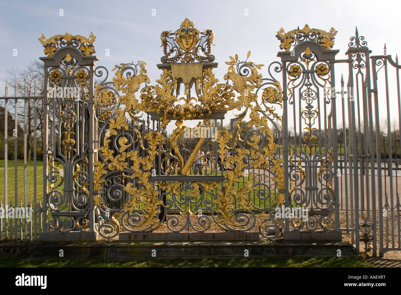 Garden gates at Hampton Court Palace Surrey GB UK Stock Photo - Alamy